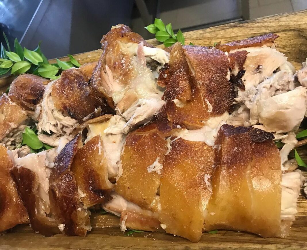 Il simbolo sardo: il Maialetto arrosto (Porceddu) - Quattro Mori News